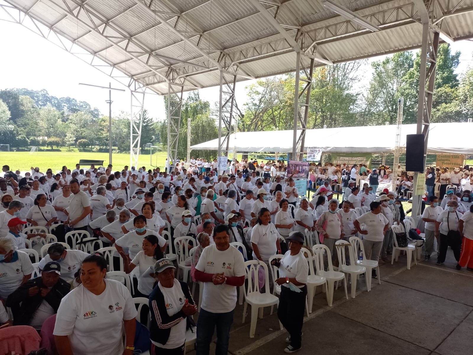 Día del adulto mayor en Comfacauca, donde el festejo no tiene edad » Comfacauca